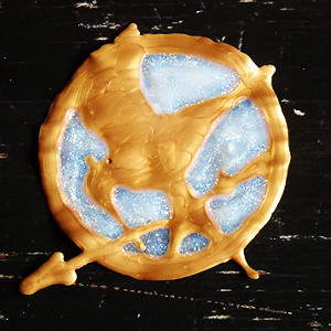 Glistening Mockingjay Emblem | AllFreeKidsCrafts.com